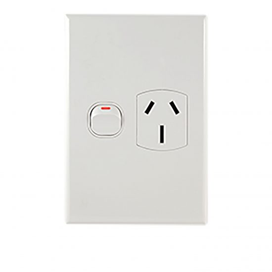 Single GPO with 2 Extra Switches 10A 240V | GEO Series