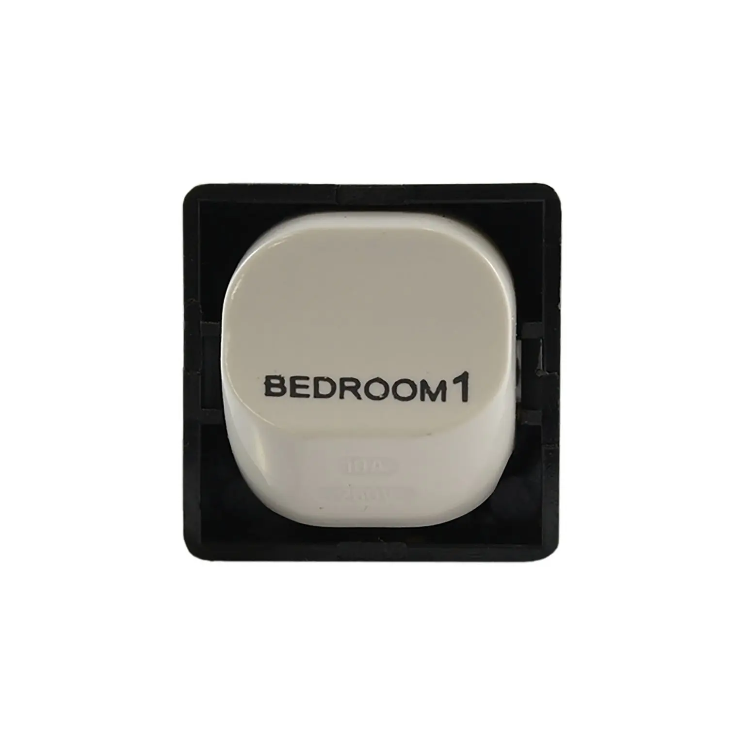 Single GPO with 2 Extra Switches 10A 240V | GEO Series