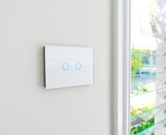 Smart Power Point Single + Extra Switch | I-TOUCH® Home