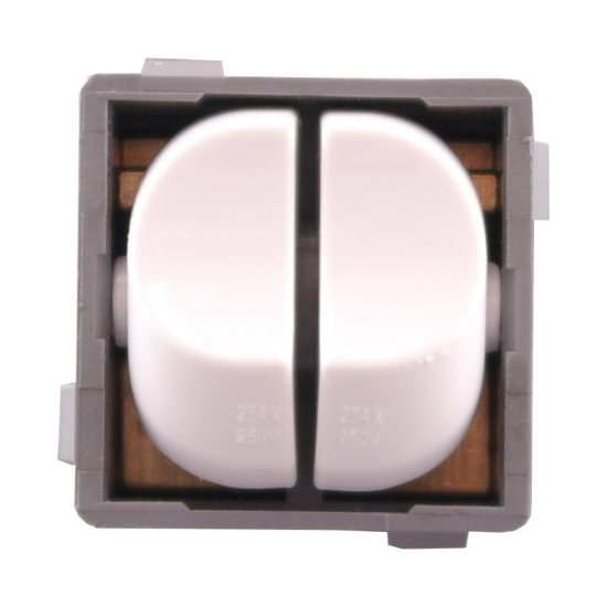 25A Split Mechanism 250V AC | Connected Switchgear